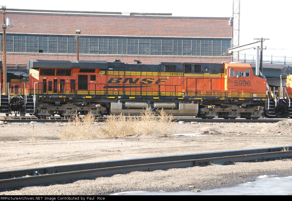 BNSF 5996